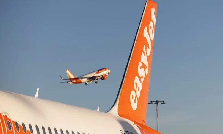 British no-frills airline EasyJet announced a widening of net losses ...